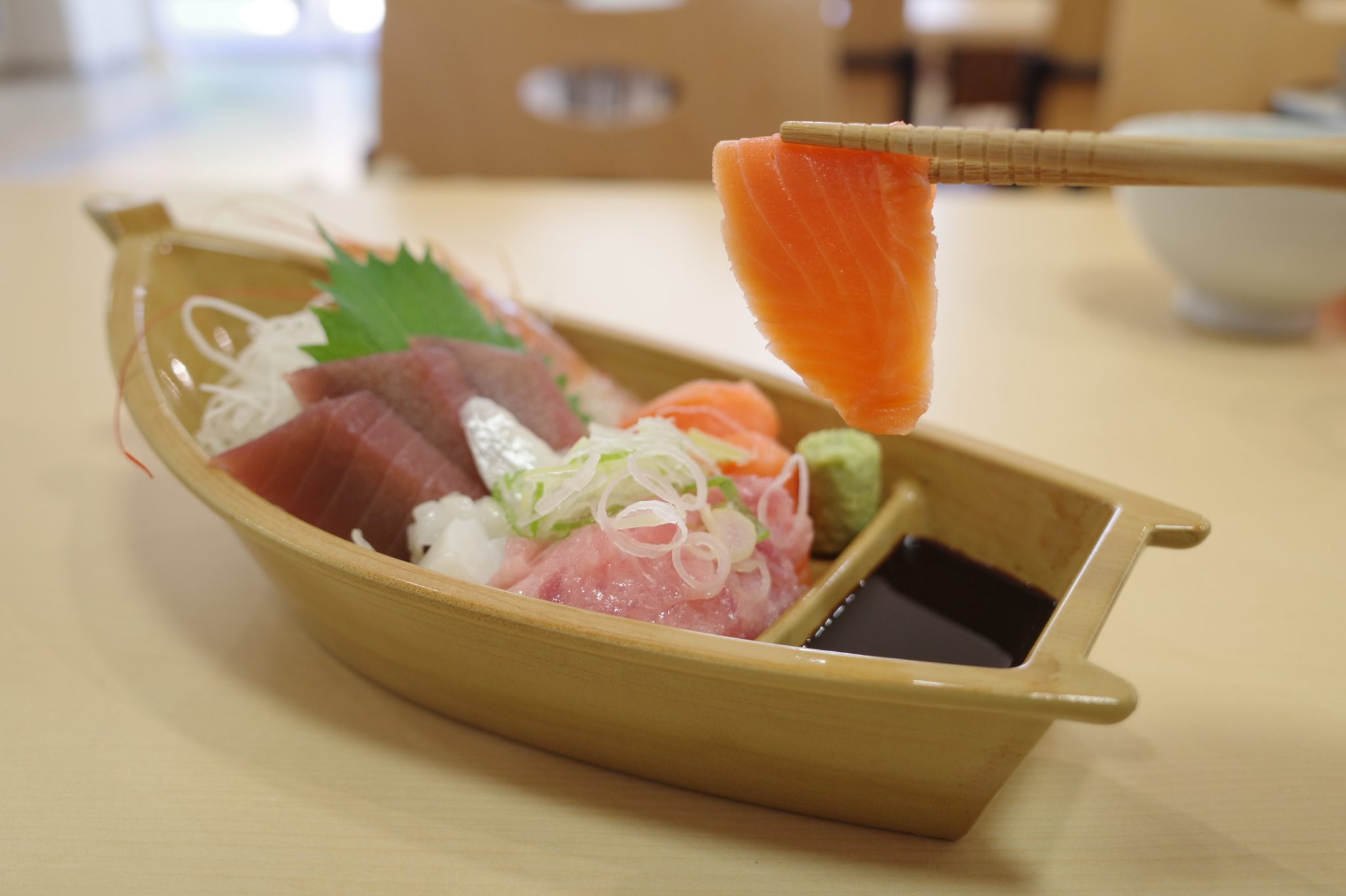 舟盛りにすき焼き!? 個性派メニューがそろう、南山大学「SWEETS MAGIC Lab.」 | ほとんど0円大学